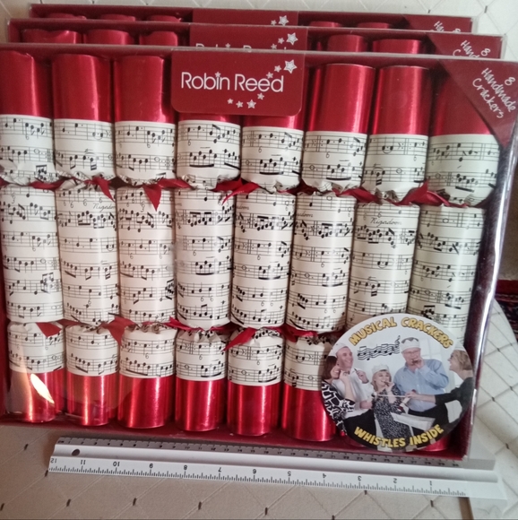 Robert Reed | Holiday | Christmas Crackers Robert Reed | Poshmark